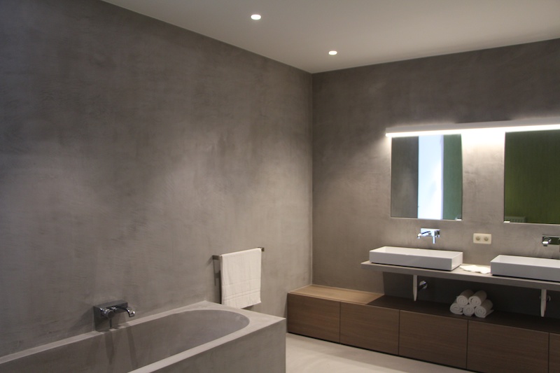 Mortex wandafwerking - wand-plafond - woonkamer - Wonen.nl